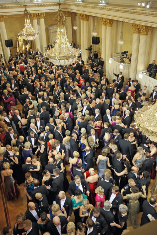 Finns celebrate freedom every December - thisisFINLAND