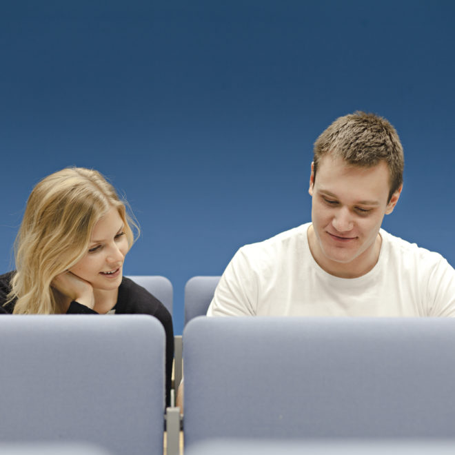 What’s the deal with the overalls you see university students wearing ...