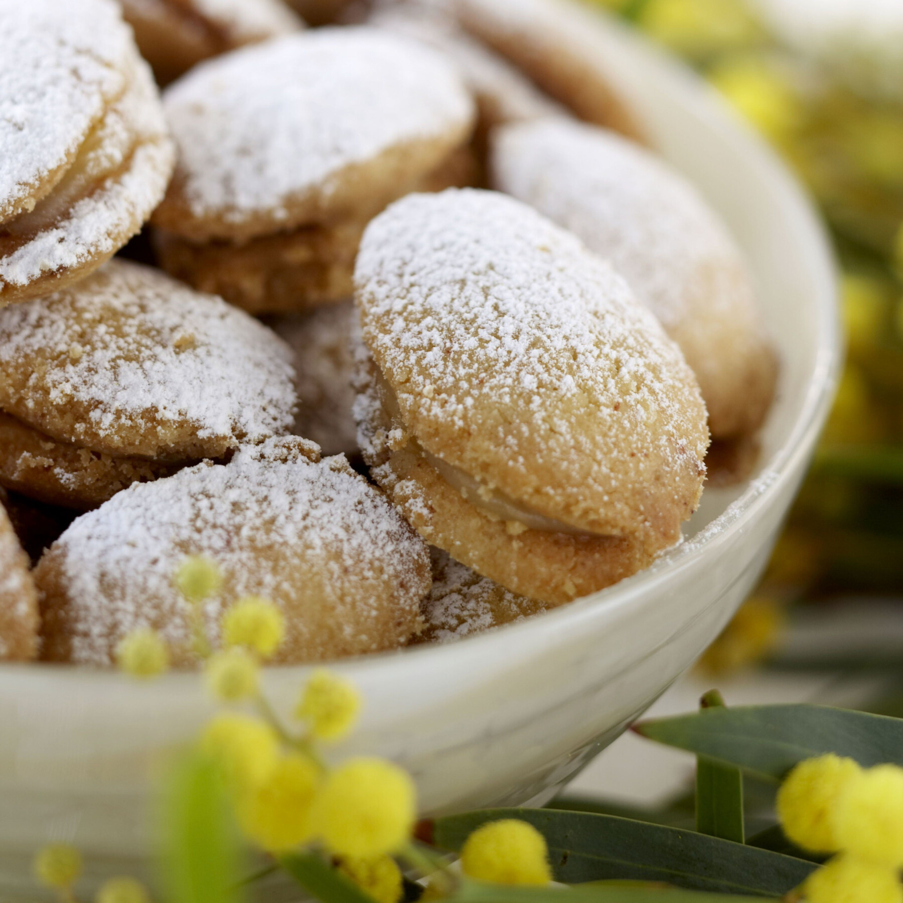 Baking batches of biscuits: A Finnish collection of cookie recipes ...