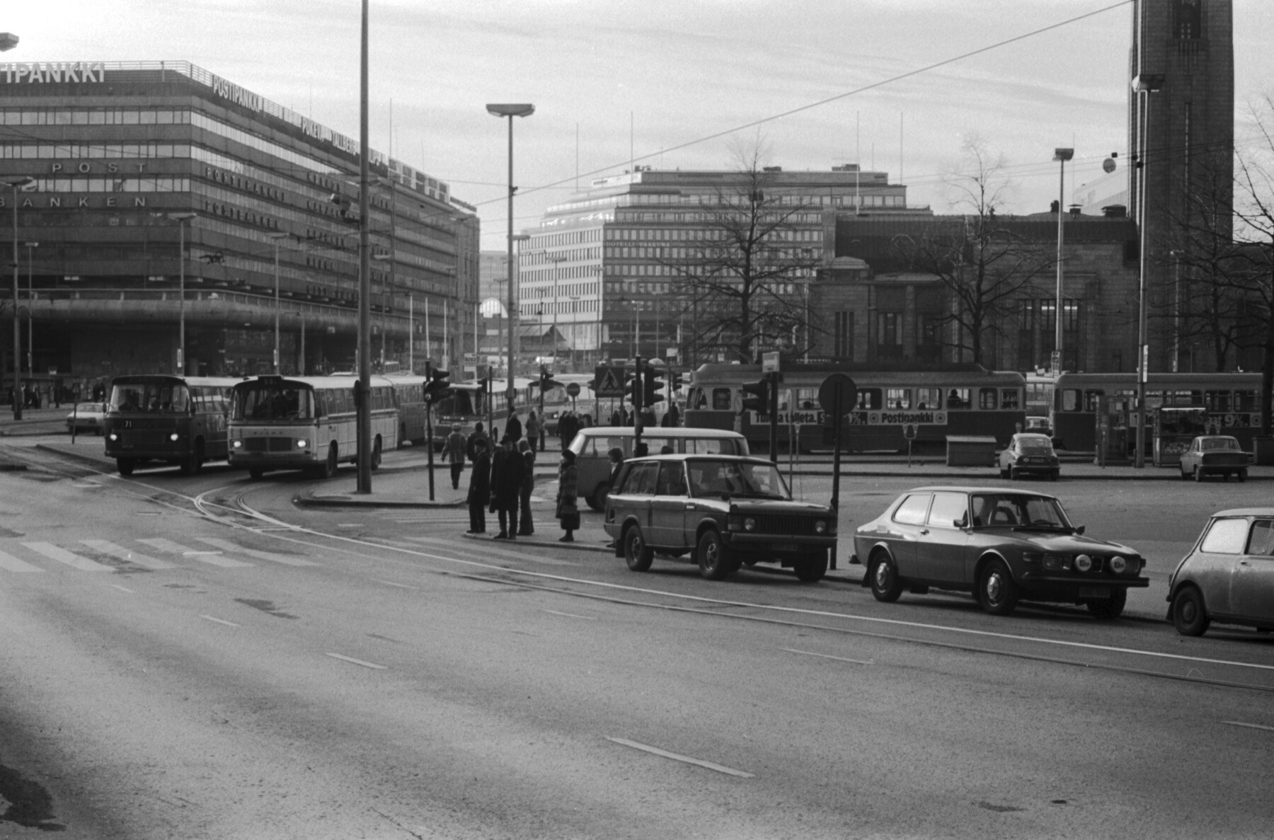 Then and now in photos: Helsinki 50 years after the Cold War summit ...