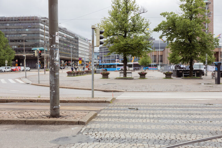 Then and now in photos: Helsinki 50 years after the Cold War summit ...