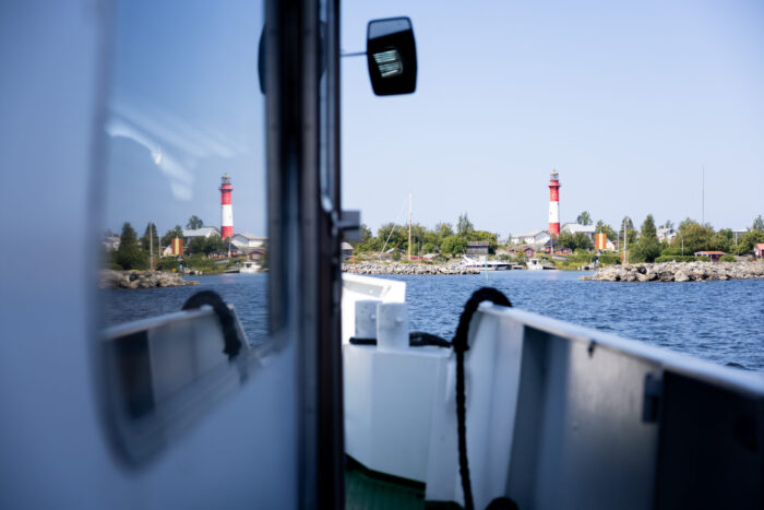 Descubre el encanto de la isla del Faro de Tankar, en la costa de ...
